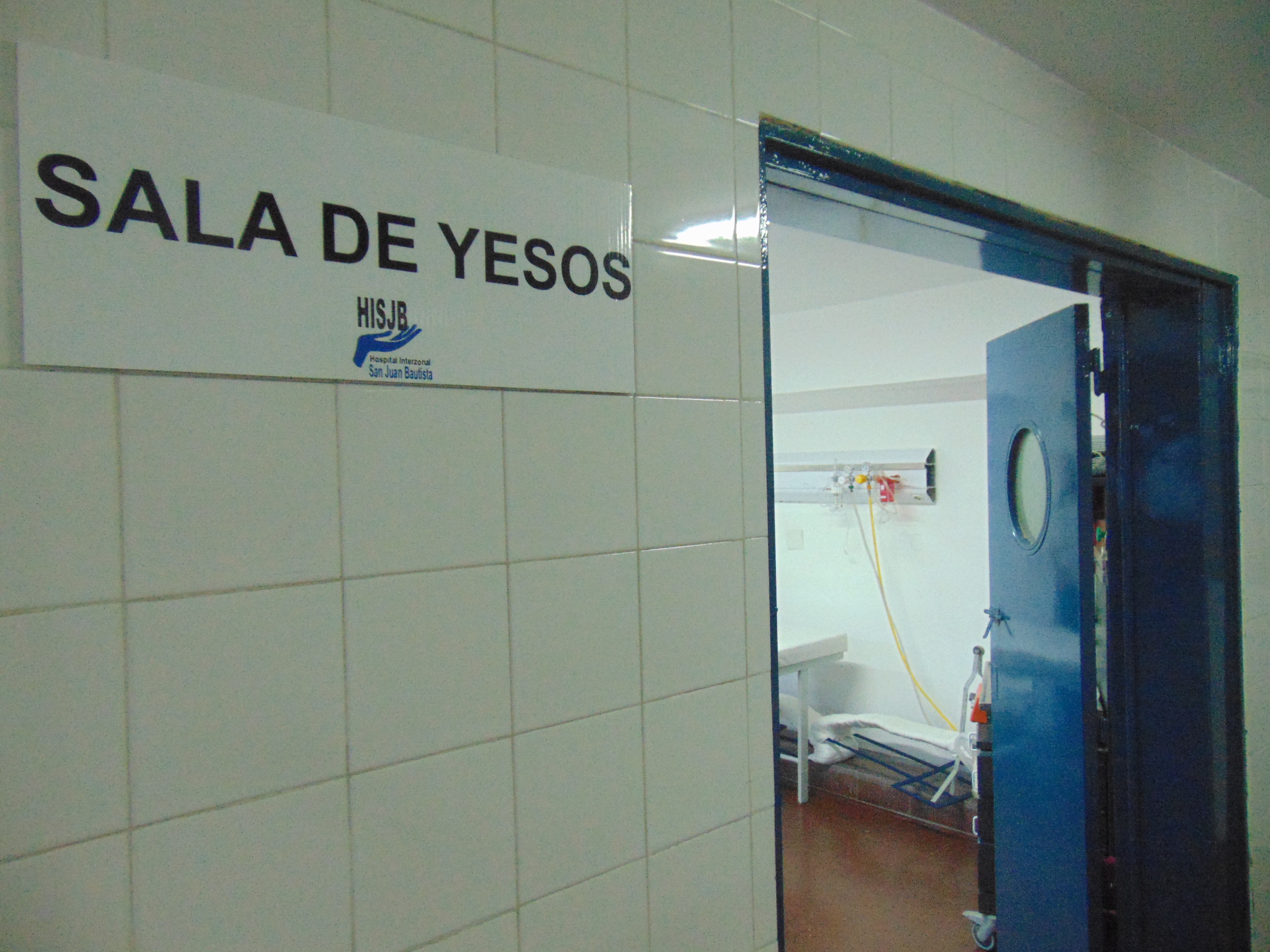 Inauguraron moderna Sala de Yesos en el Hospital San Juan Bautista ...